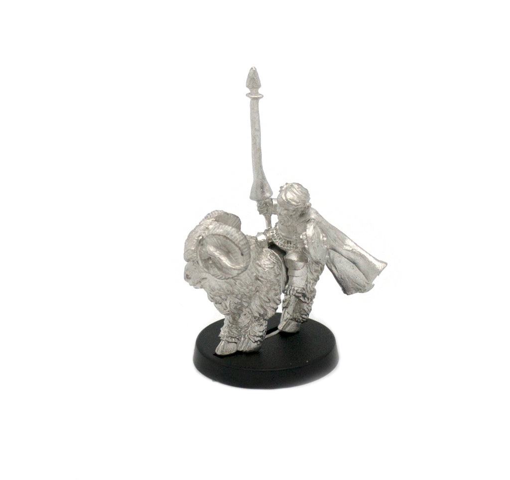 Halflings — Stonehaven Miniatures